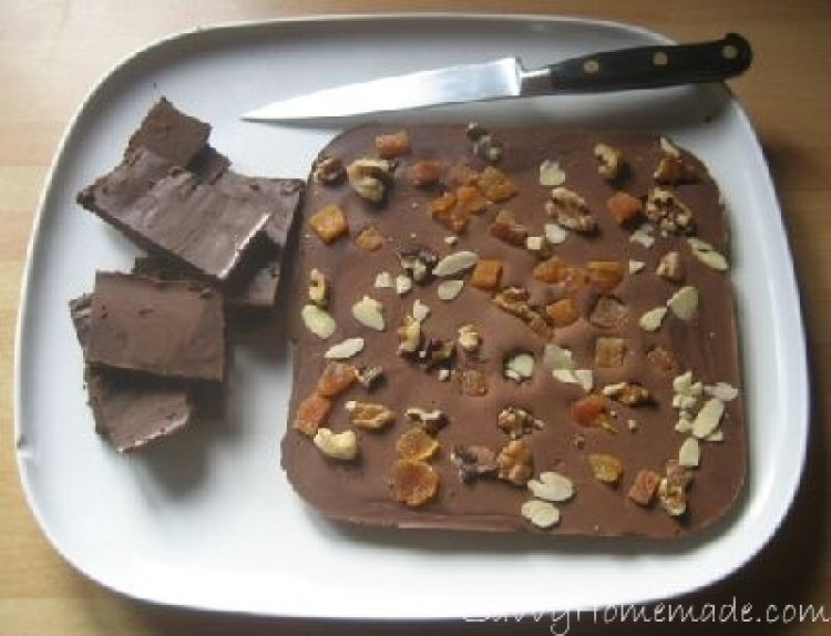 DOMAĆA ČOKOLADA ZA KOJU VAM NITKO VIŠE NE MOŽE REĆI DA JE NEZDRAVA